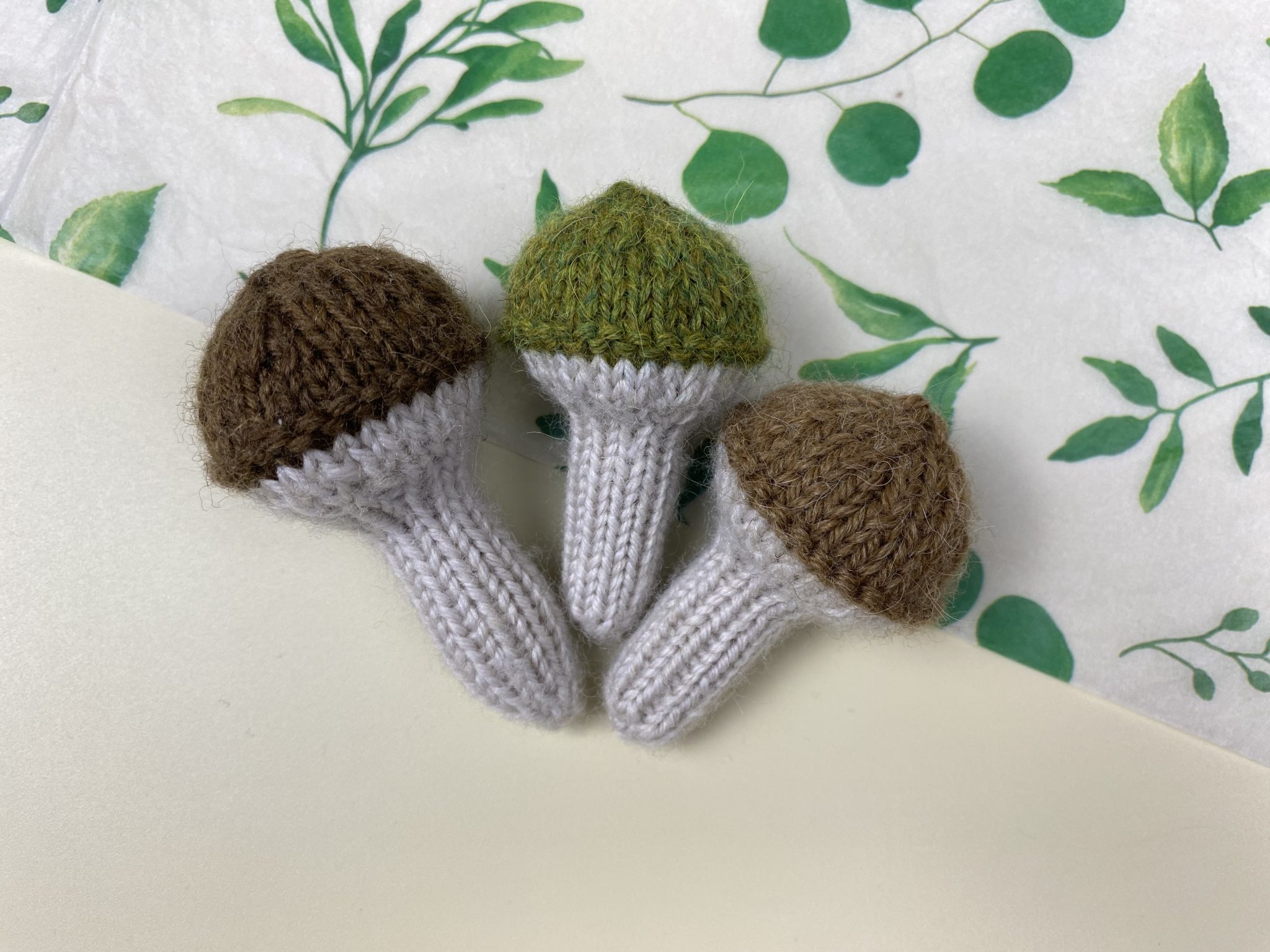 Cozy Autumn Mushrooms – Knitting Pattern - MayLilyKnitting.com